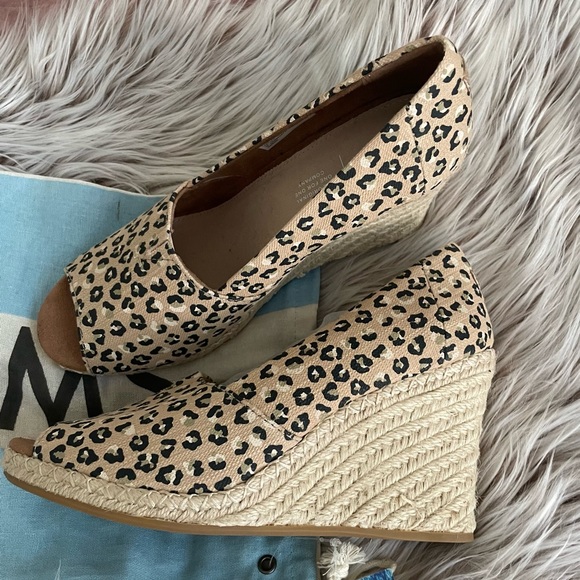 Toms | Shoes | Nwt Toms Michelle Neutral Cheetah Peep Toe Wedges | Poshmark
